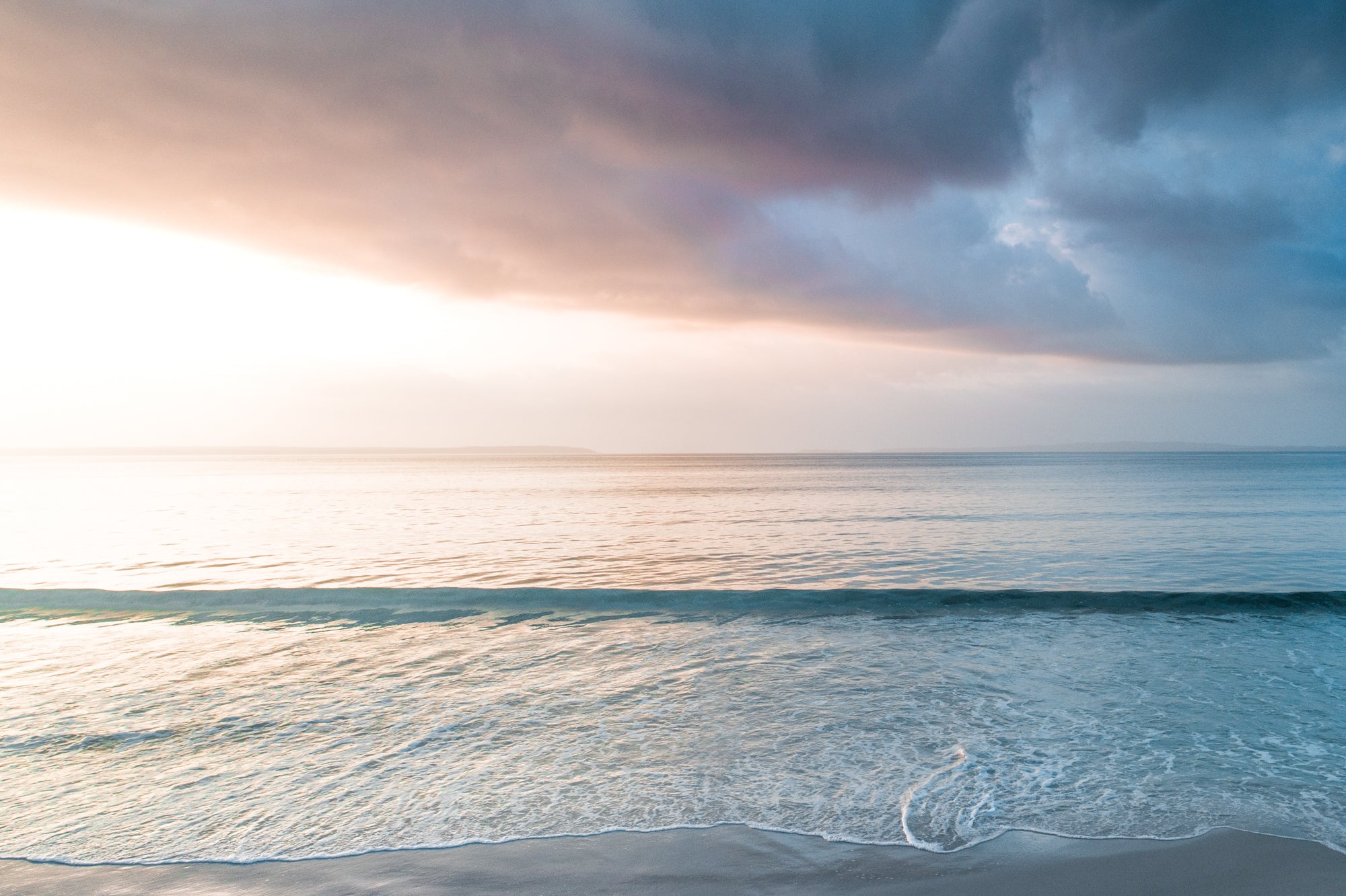 Wild Fire – Ocean Feels By Ben Mack